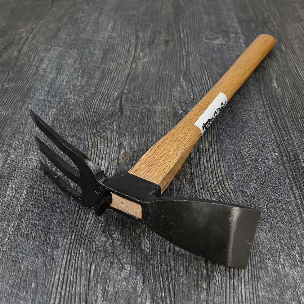 Japanese Cuttle-Fish Garden Hoe – Garden Tool Company