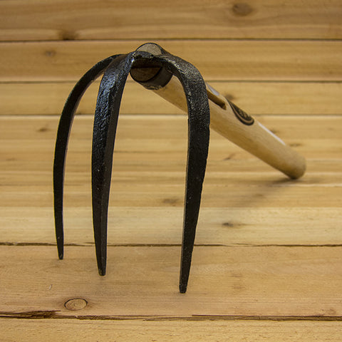 Japanese 3 Prong Hand Cultivator Rake – Garden Tool Company